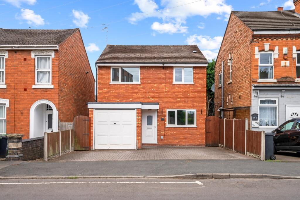 4 bedroom detached house for sale in Comer Road, Worcester ...