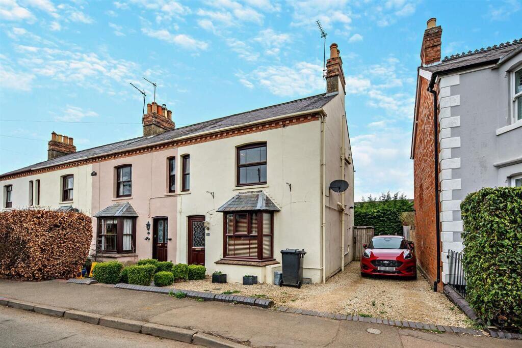 3 bedroom end of terrace house for sale in 25 Astrop Road, Kings Sutton ...