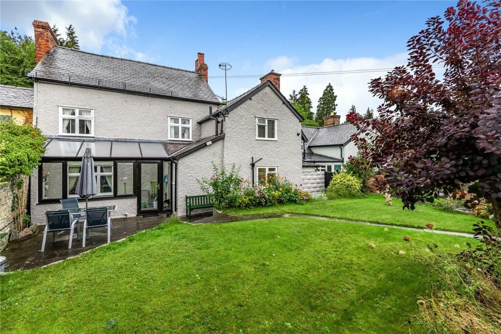 5 bedroom town house for sale in Duke Street, Kington, Herefordshire, HR5