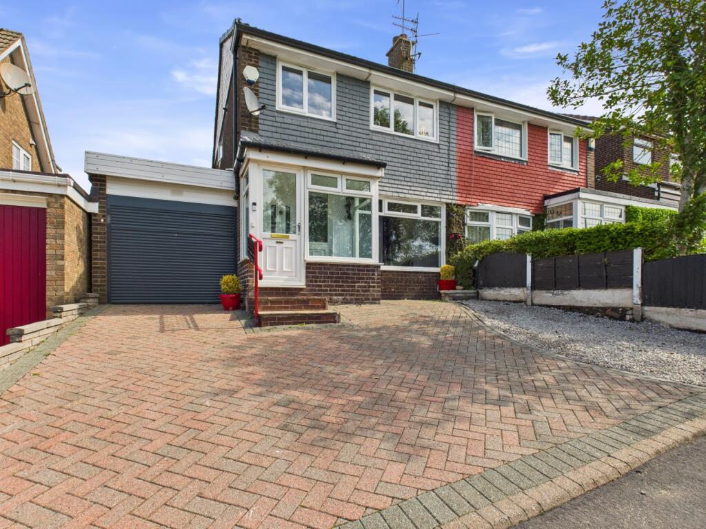3 bedroom semi-detached house for sale in Yew Tree Lane, Dukinfield ...