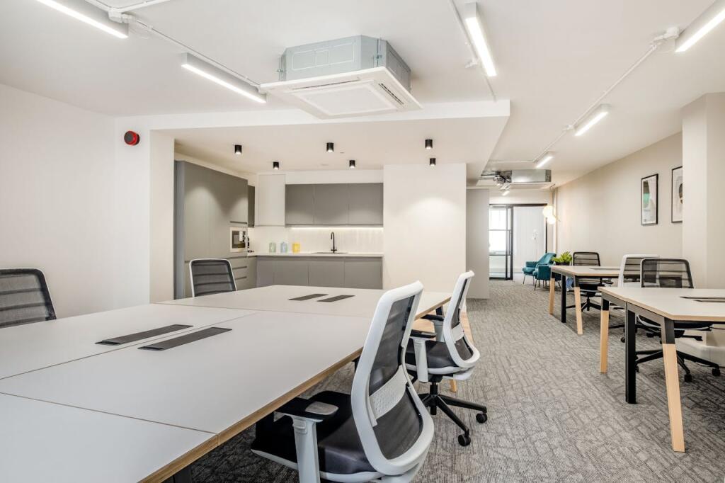 Office to lease in Gresham Street Estate, 48 Gresham Street, London ...