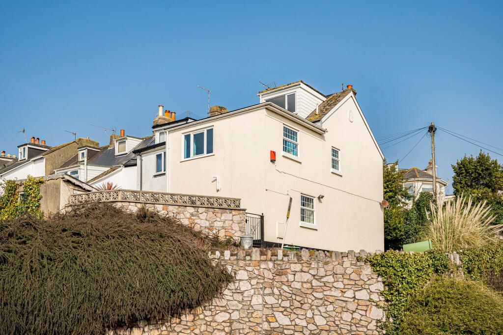 3 bedroom end of terrace house for sale in Coombe Vale Road, Teignmouth ...