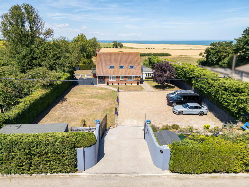 4 bedroom detached house for sale in Warden Road, Eastchurch, Sheerness ...
