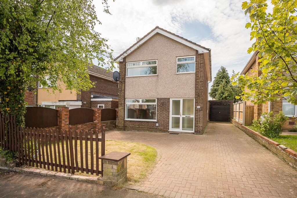 3 bedroom detached house for rent in Springfield Drive, Buckley, CH7