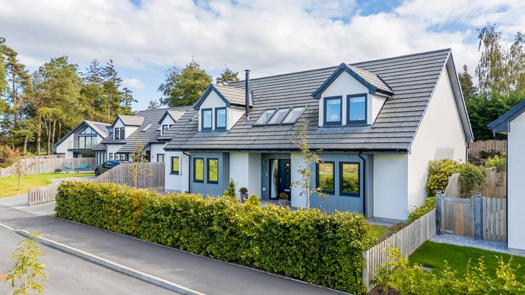4 bedroom detached house for sale in 12 Davidson Place, Dyke, Forres ...