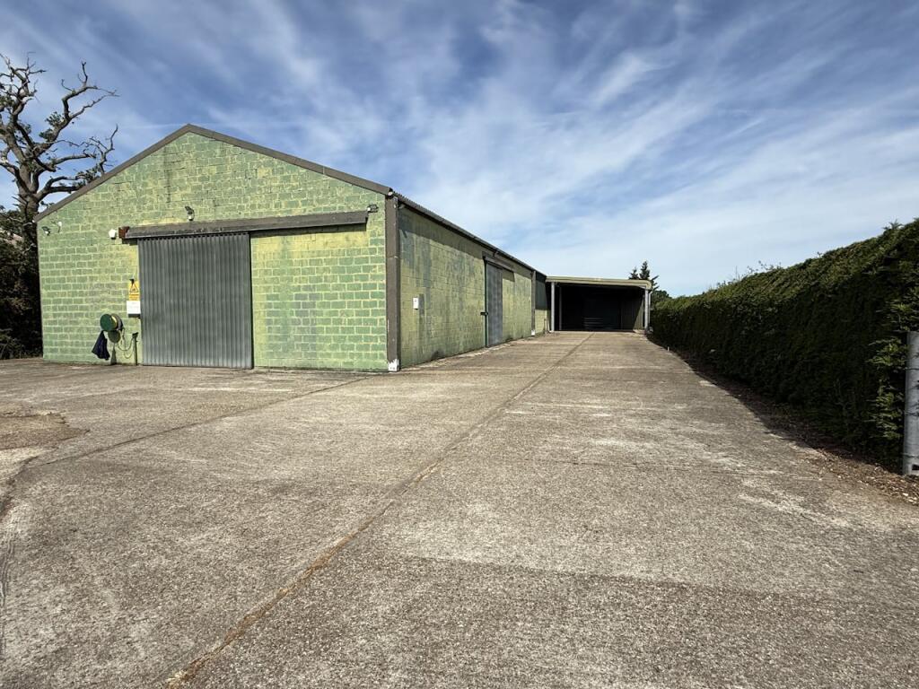 Warehouse to lease in Warehouse 2, Soake Farm, Soake Road, Waterlooville, PO7 6JA, PO7