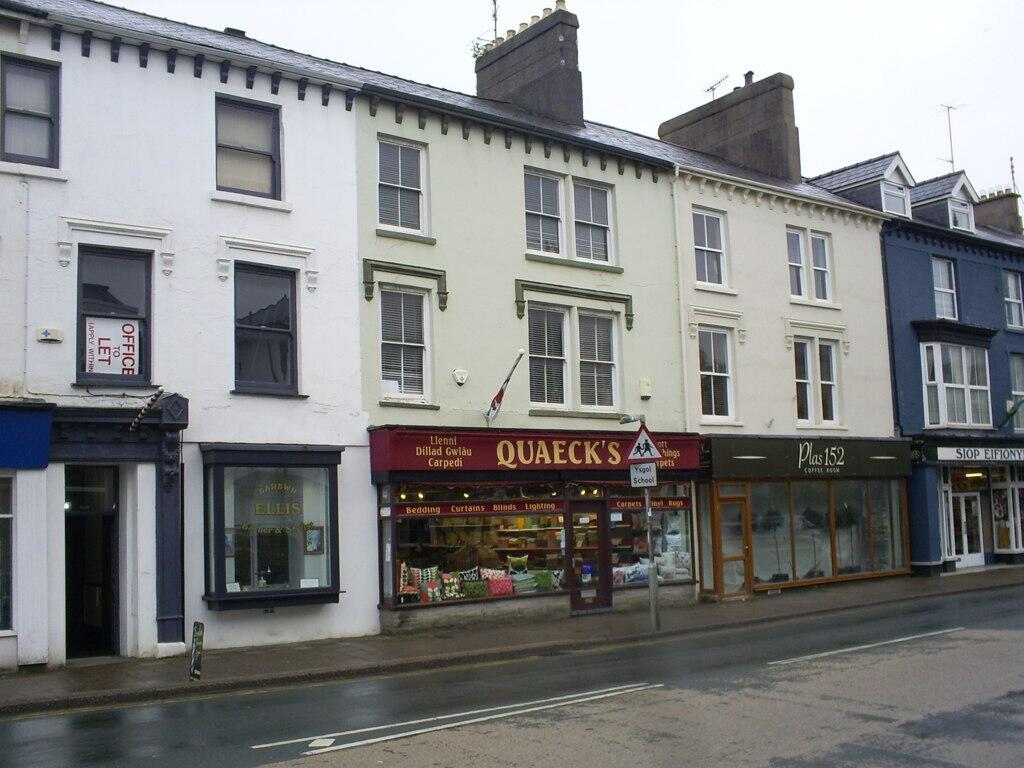 High street retail property for sale in 150 High Street, Porthmadog ...