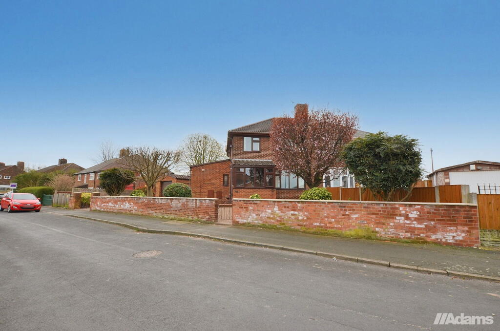 3 bedroom semi-detached house for sale in Saxon Road, Runcorn, WA7