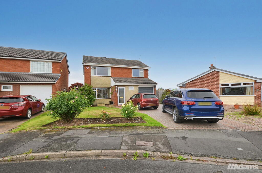 4 bedroom detached house for sale in Bunbury Drive, Higher Runcorn, WA7