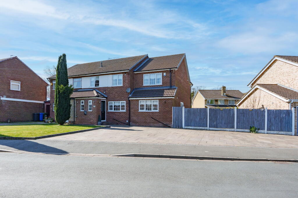 5 bedroom semi-detached house for sale in Ryder Road, Farnworth, Widnes ...