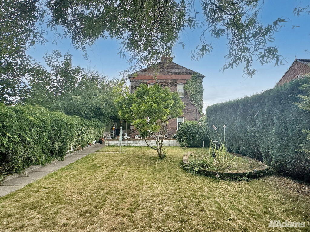 3 bedroom detached house for sale in Marsh Hall Pad, Farnworth, Widnes, WA8