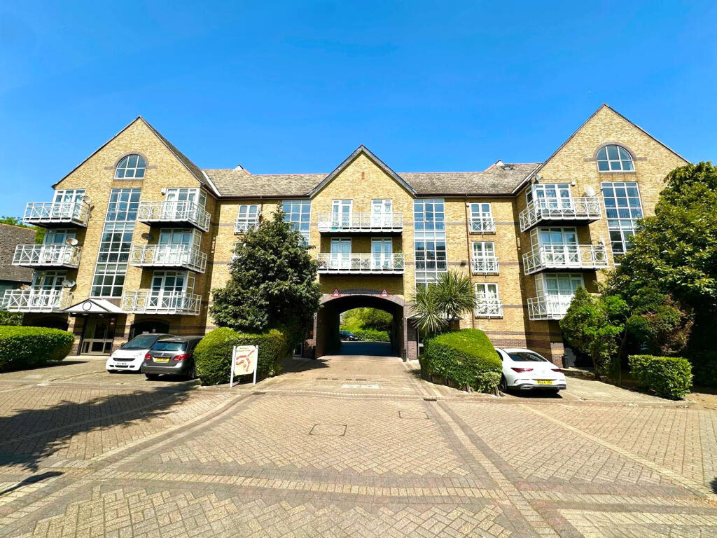 2 bedroom apartment for rent in Collette Court, Eleanor Close, London ...