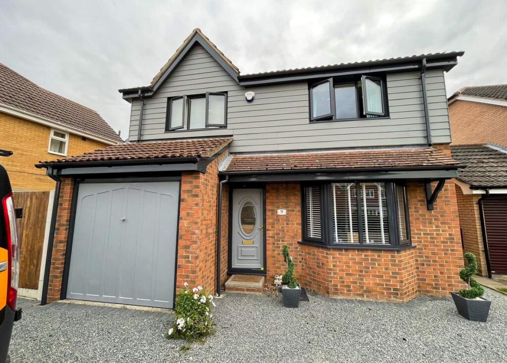 3 bedroom detached house for sale in St. Andrews Road, Beccles, NR34 ...