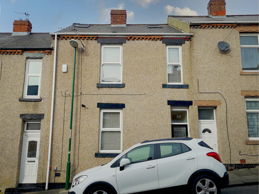 3 bedroom terraced house for rent in Robert Street, South Shields, NE33