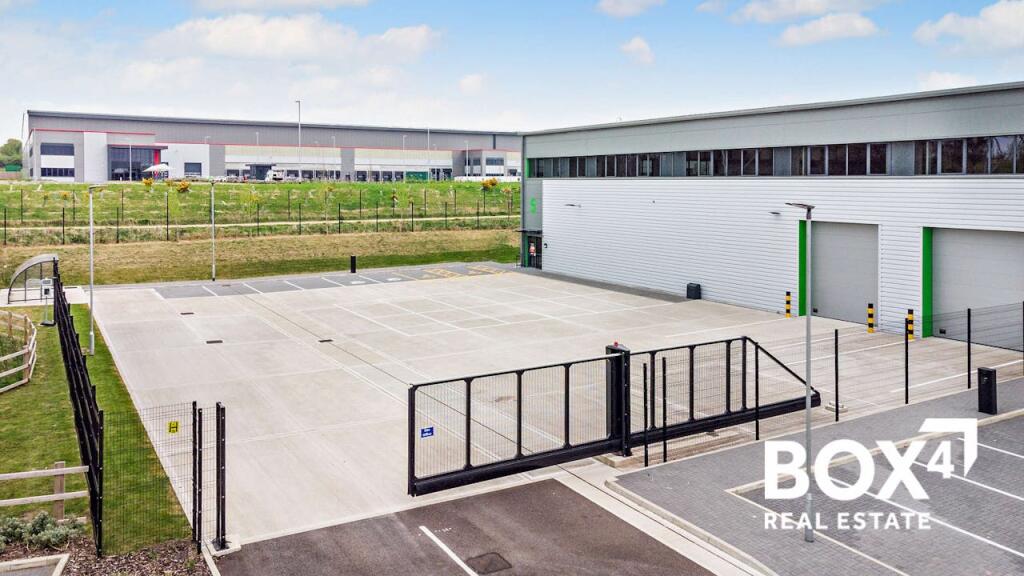 Distribution warehouse to lease in Broadway Central, Lydia Becker Way ...