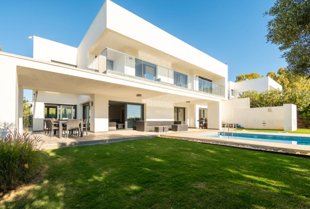 3 bedroom villa for sale in Andalucia, Malaga, Manilva, Spain