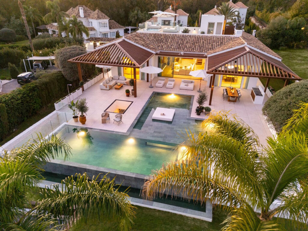 6 bedroom villa for sale in Andalucia, Malaga, Marbella, Spain