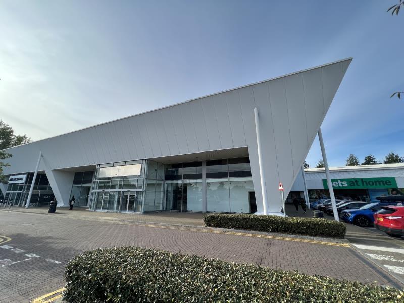 Warehouse to lease in Unit H, Unit H, Eastgate Retail Park, Eastgate ...