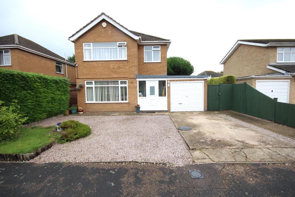 3 bedroom detached house for sale in Chiltern Drive, Spalding, PE11