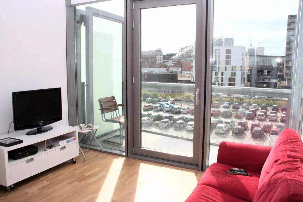 Studio flat for rent in Abito, Greengate, Salford, Greater Manchester, M3