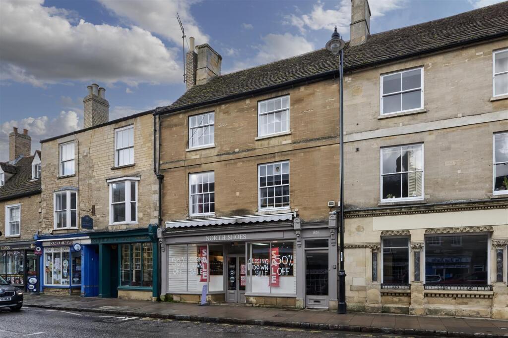 6 bedroom house for sale in Market Place, Oundle, Peterborough, PE8