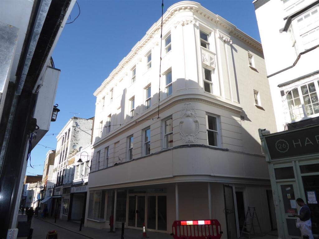 2 bedroom apartment for sale in Harbour Street, Ramsgate, CT11