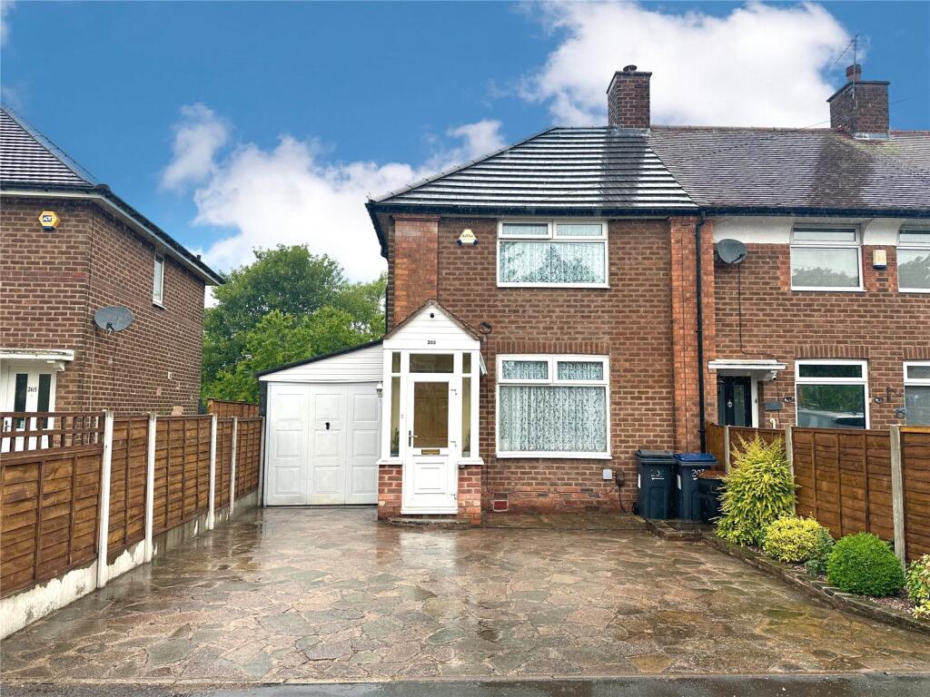 2 bedroom end of terrace house for sale in Wyndhurst Road, Birmingham ...