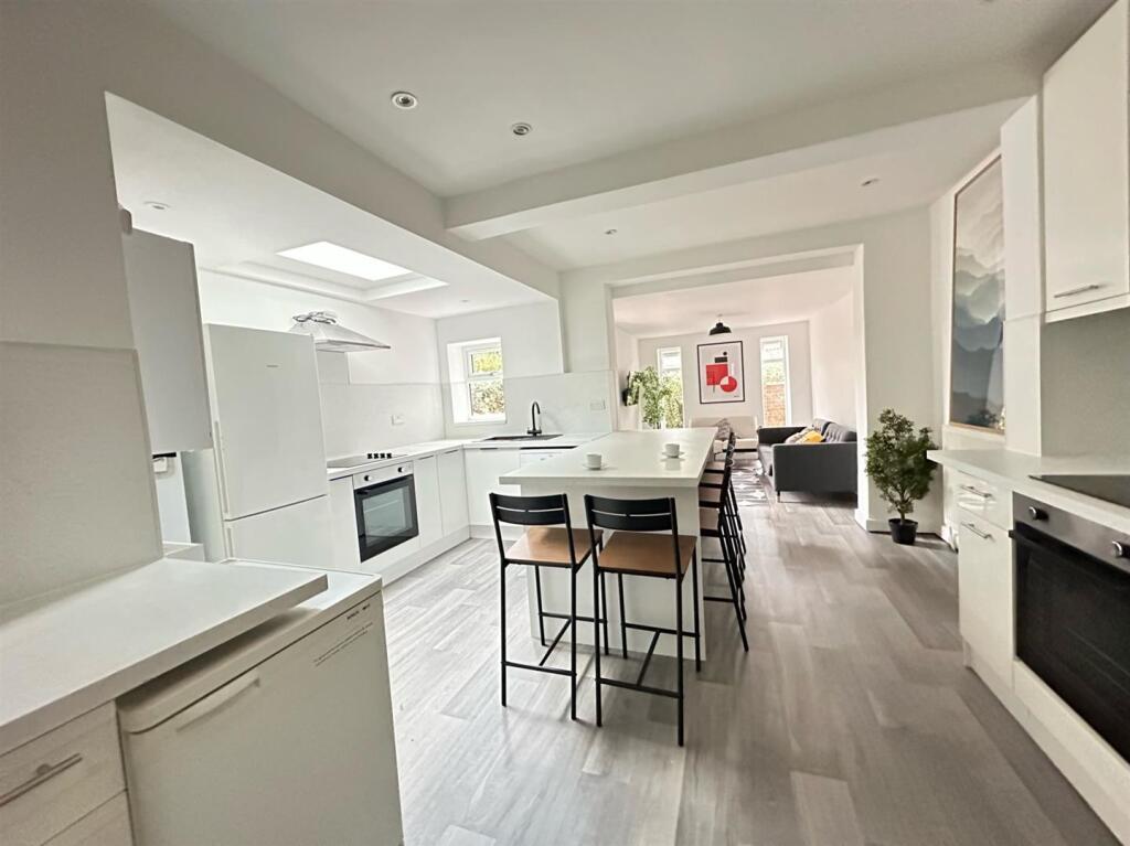 7 bedroom terraced house for rent in Danes Road, Exeter, EX4