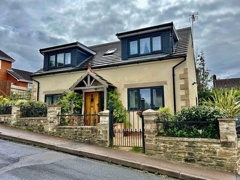 3 bedroom detached house for sale in Stag Hill, Yorkley, GL15