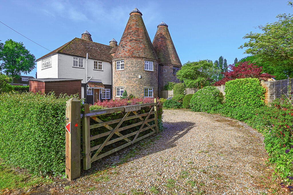 3 bedroom barn conversion for sale in Wittersham Road, Iden, Near Rye ...