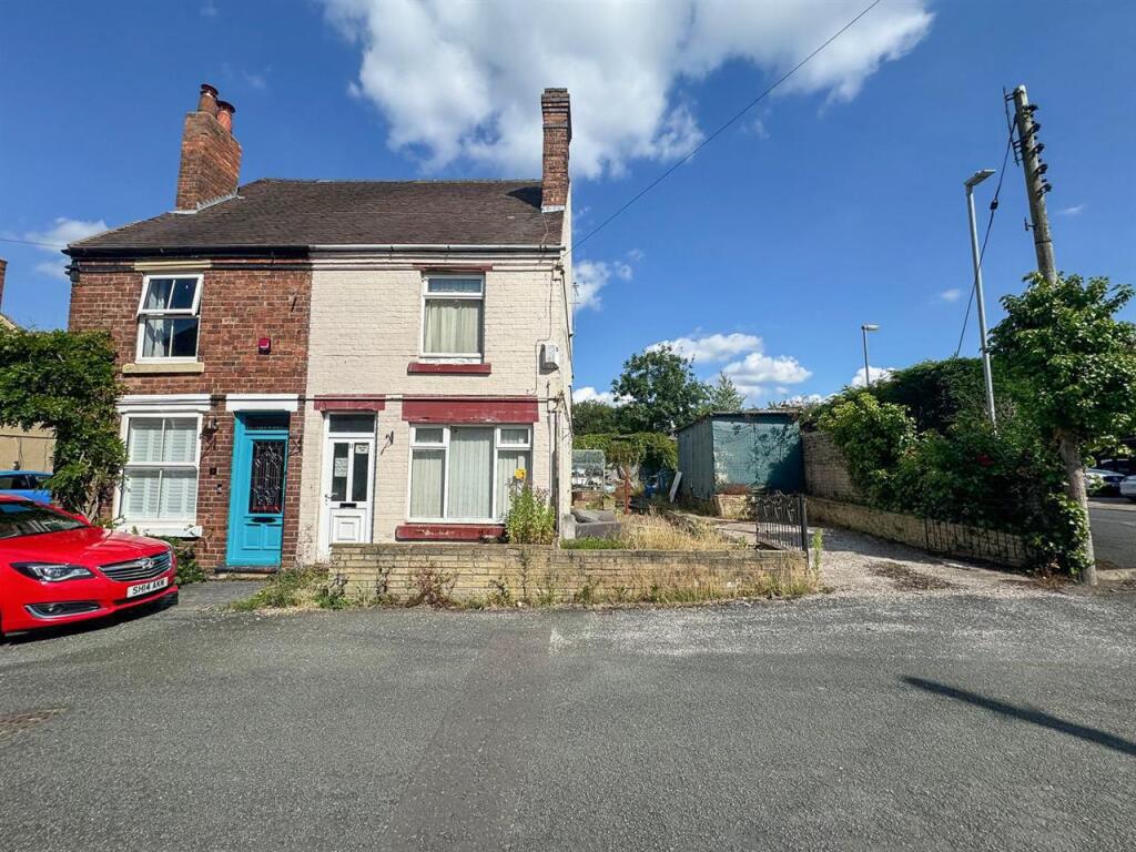 2 bedroom semi-detached house for sale in New Street, Walsall, WS6