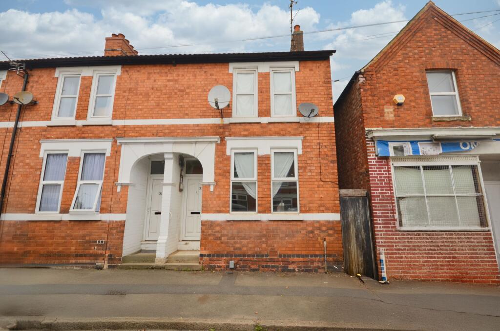 2 bedroom end of terrace house for sale in Lindsay Street, Kettering, NN16