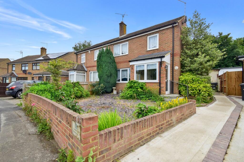 3 bedroom semi-detached house for sale in Cornwall Crescent, Wouldham ...