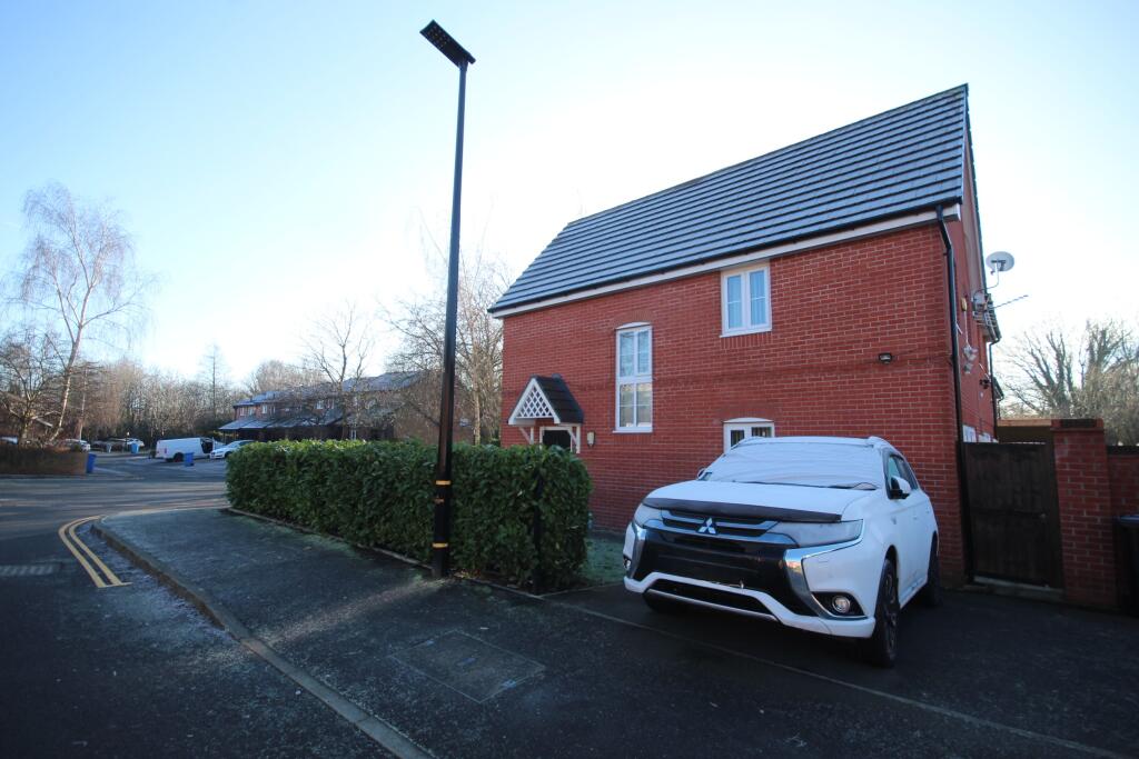 3 bedroom semi-detached house for sale in Fleming Drive, Stretford, M32 ...