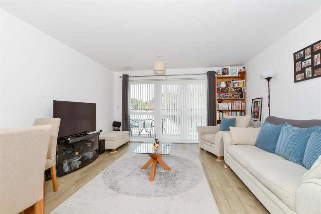 1 bedroom apartment for sale in Ifield Road, West Green, Crawley, West ...
