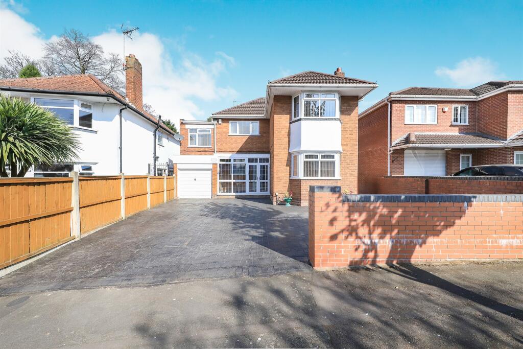 5 bedroom detached house for sale in Westland Avenue, Compton ...