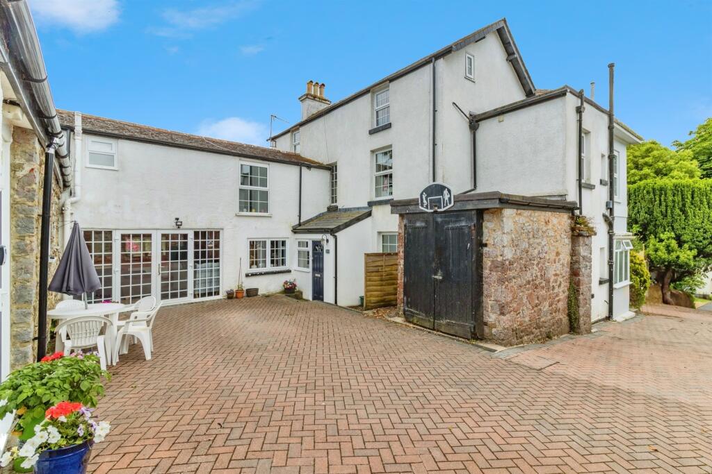 5 Bedroom Semi Detached House For Sale In Highweek Village Newton