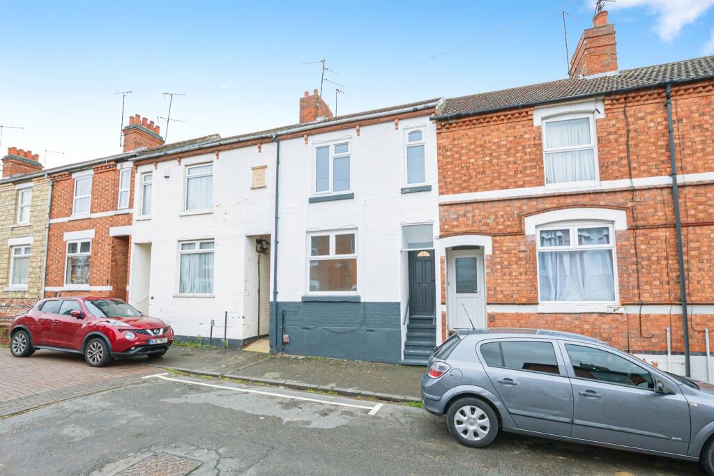 3 bedroom terraced house for sale in Scotland Street, Kettering, NN16