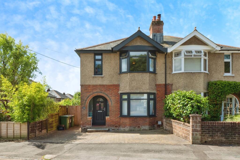 3 Bedroom Semi Detached House For Sale In Edward Avenue Bishopstoke