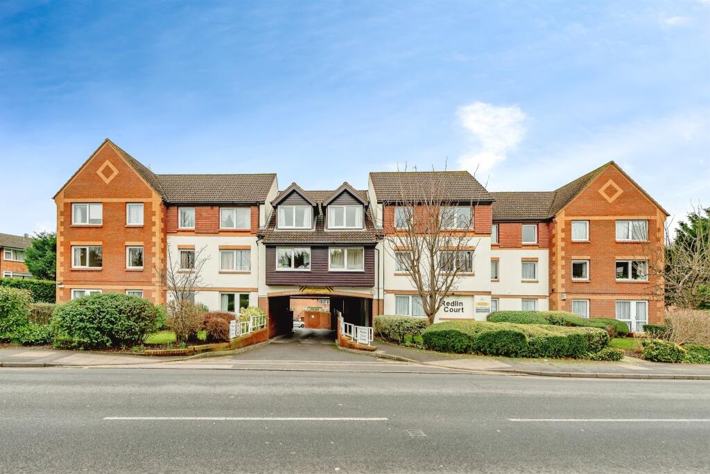 2 bedroom retirement property for sale in Linkfield Lane, Redhill, RH1