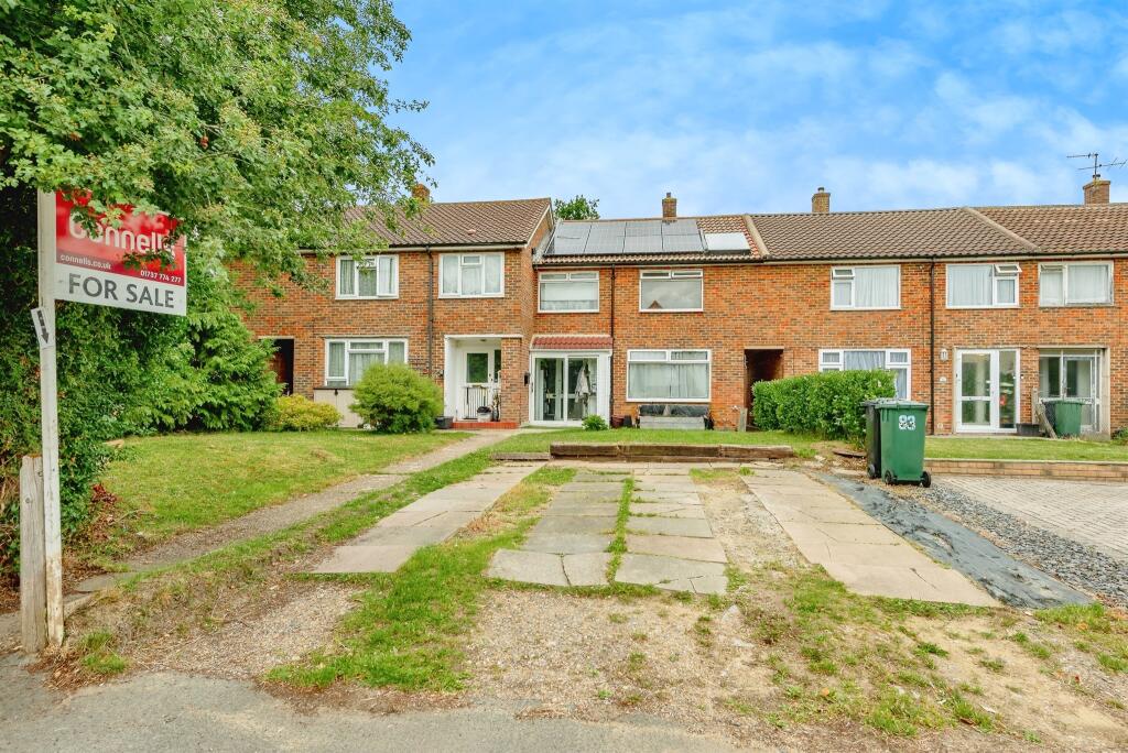 3 bedroom terraced house for sale in Portland Drive, Merstham, Redhill, RH1