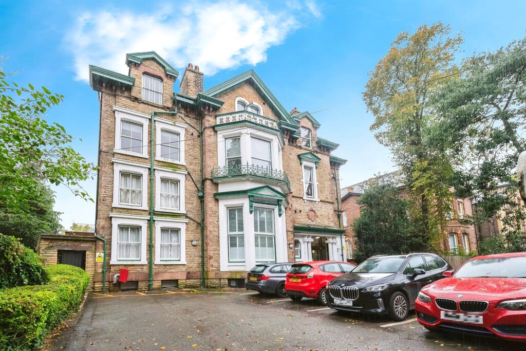 2 bedroom flat for sale in Alexandra Drive, Liverpool, L17