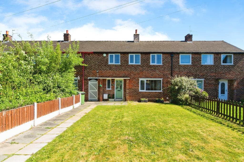 3 bedroom terraced house for sale in Prenton Dell Road, Prenton, CH43