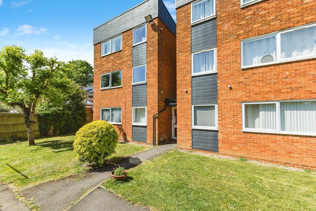 2 bedroom apartment for sale in Downham Court, Shinfield Road, Reading, RG2