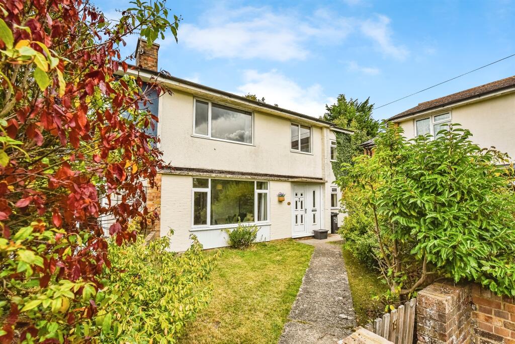 6 bedroom semi-detached house for sale in Victoria Park, Great ...