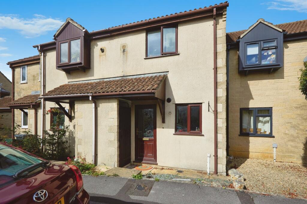 2 bedroom terraced house for sale in Charterhouse Drive, Frome, BA11
