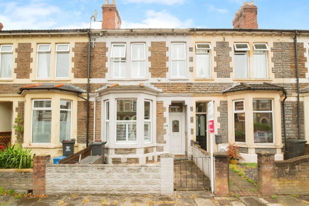 3 bedroom terraced house for sale in Moorland Road, Splott, Cardiff, CF24