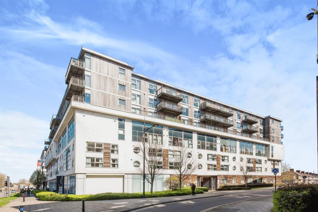 1 bedroom apartment for sale in Beckhampton Street, Swindon, SN1