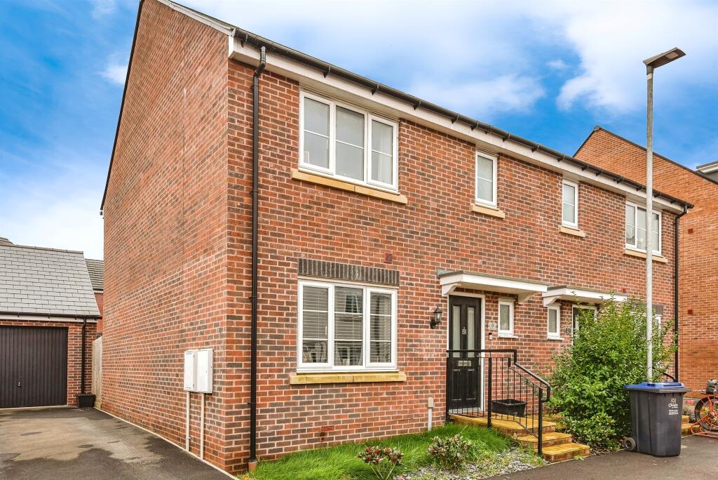 3 bedroom semi-detached house for sale in Amazon Way, WESTBURY, BA13