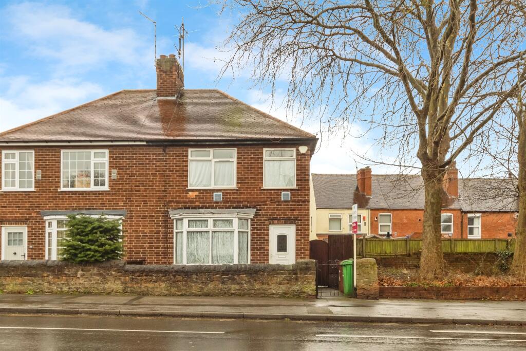 3 bedroom semi-detached house for sale in Ravensworth Road, Nottingham, NG6